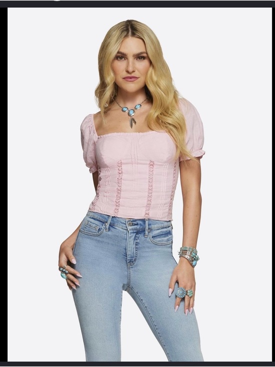 Jessica Simpson | Tops | Jessica Simpson Pink Puff Sleeve Cropped Top ...